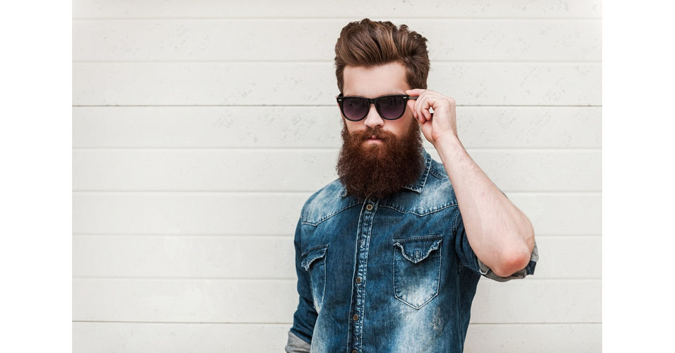 Salsedine e cloro possono creare problemi alla barba