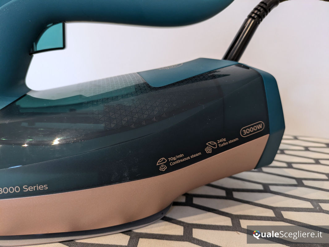 Recensione Philips Azur Serie 8000 DST8030 | QualeScegliere.it